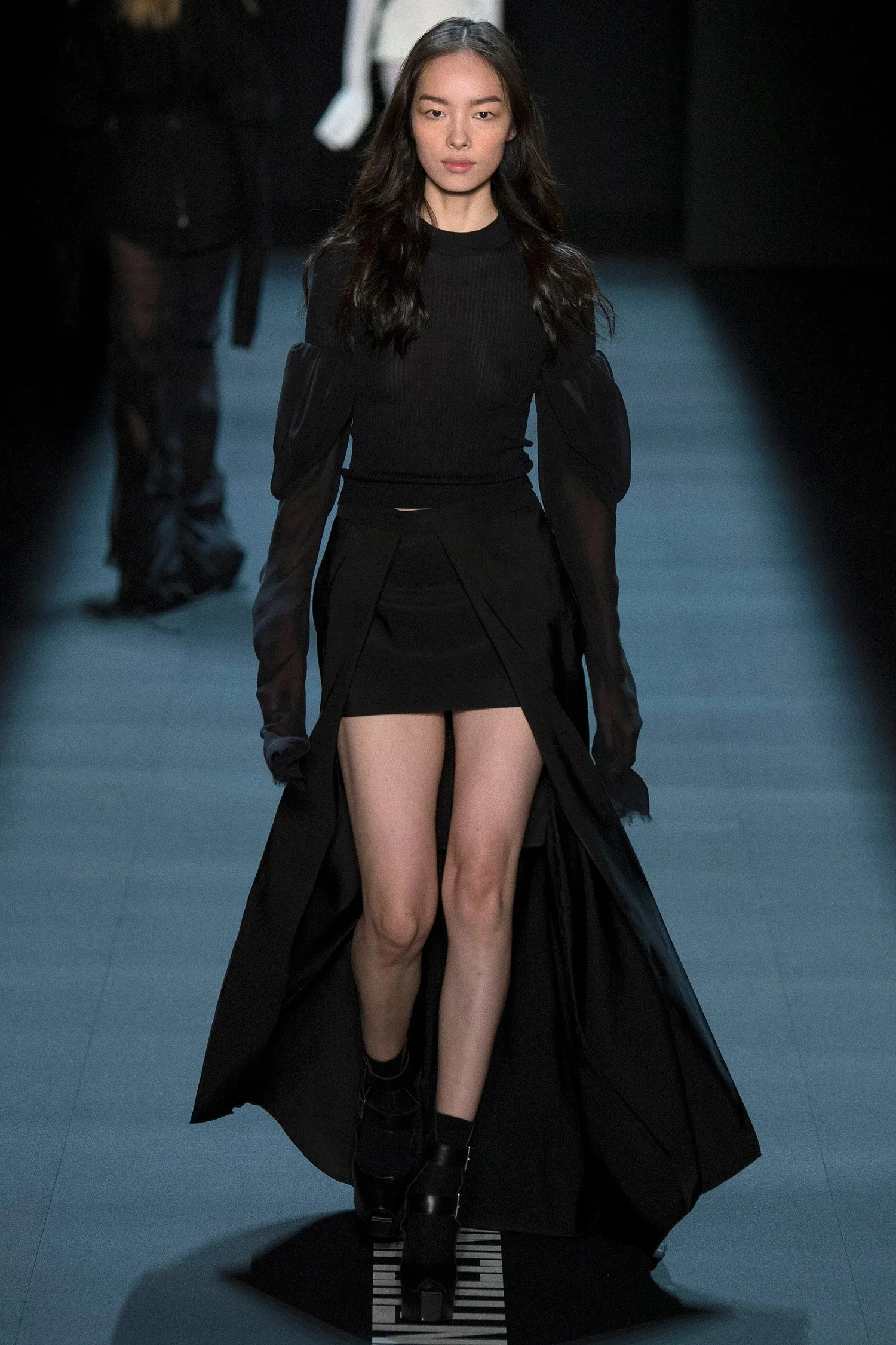Barbie Tribute Collection Vera Wang doll is released! — Fashion Doll ...