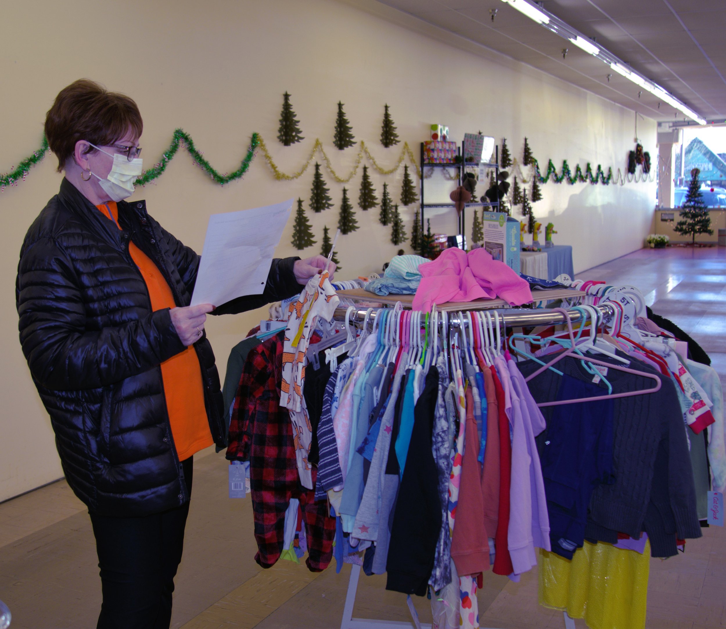 Give Help: Vina's Giving Tree — Vina Moses Center