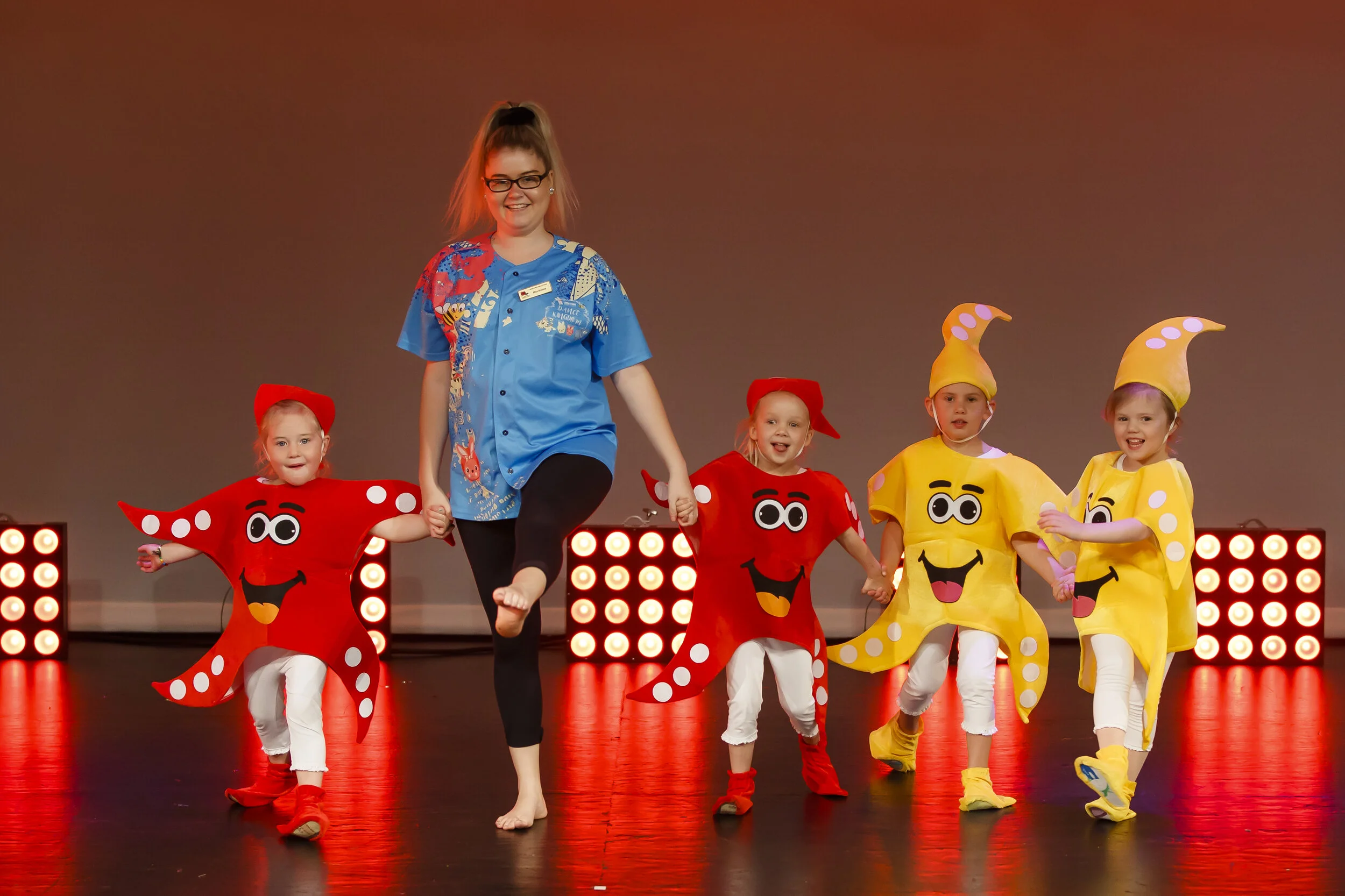 Dance Kingdom — Bom Funk Dance Studio