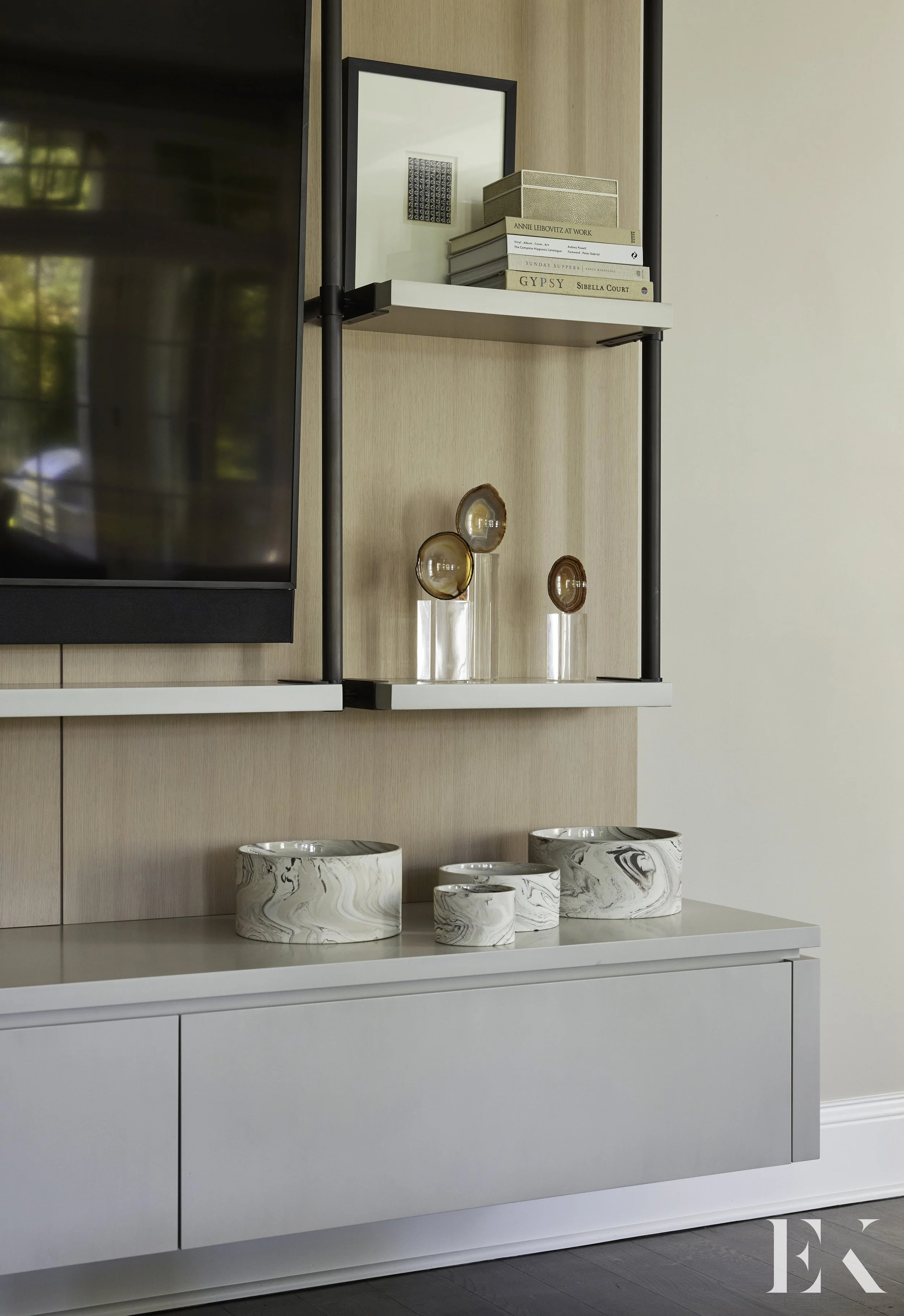 EKD | Contemporary Elmhurst Home