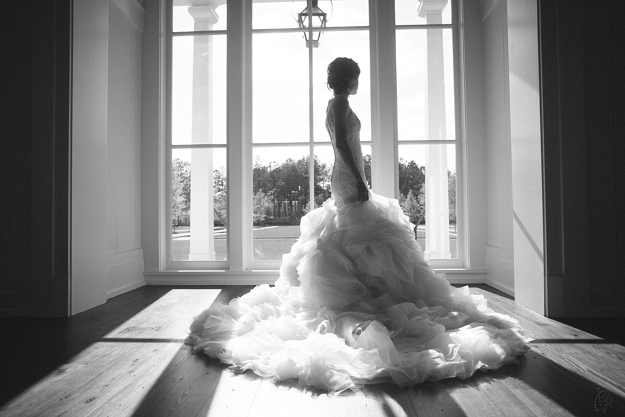 Bridal Session, Old Town Columbus, Sara Beth — John Pyle