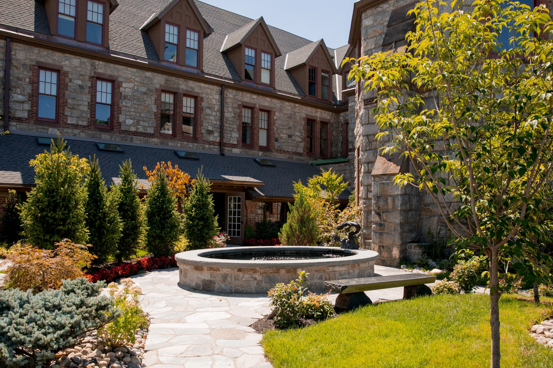 Take A Peek Inside The Abbey Inn And Spa — Little But Fierce ...