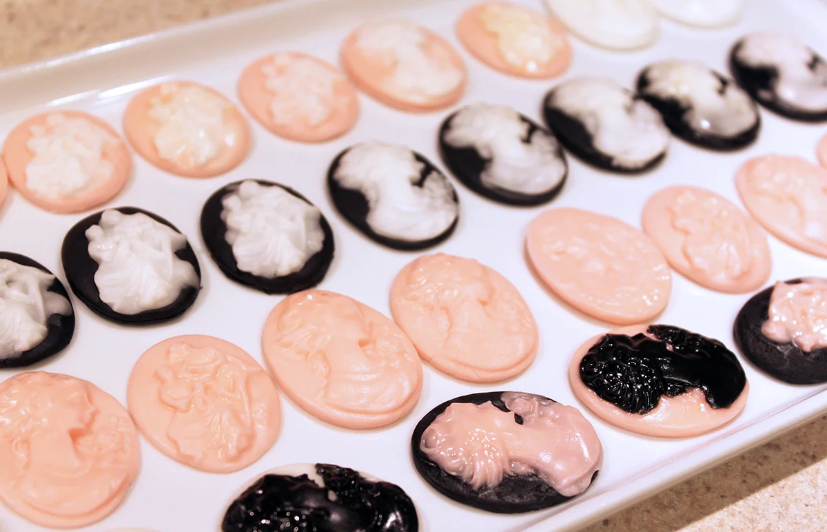 cameo cookiest-square in the kitchen