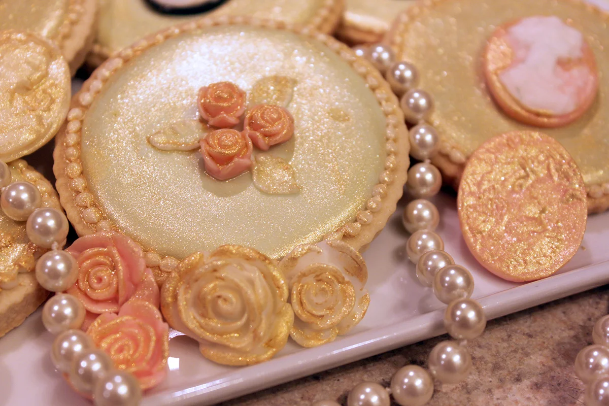 cameo cookiest-square in the kitchen