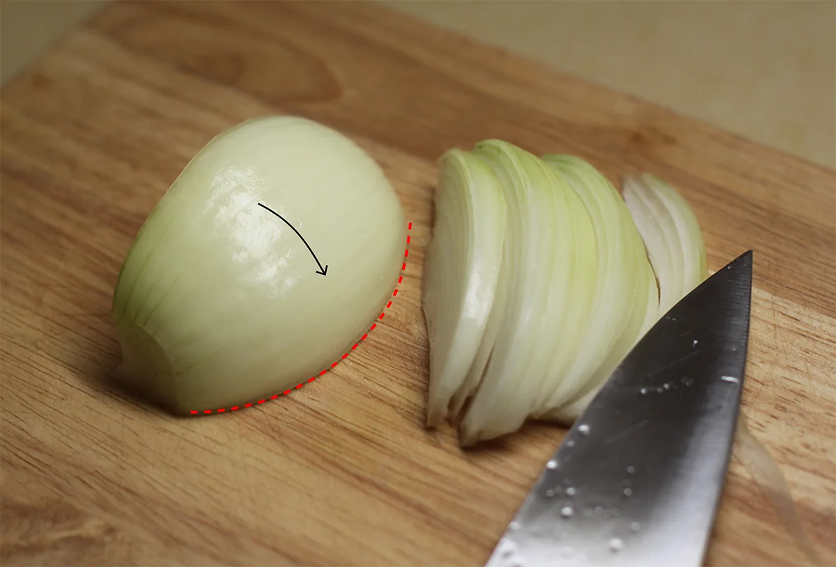 slice an onion - radial cutst-square in the kitchen