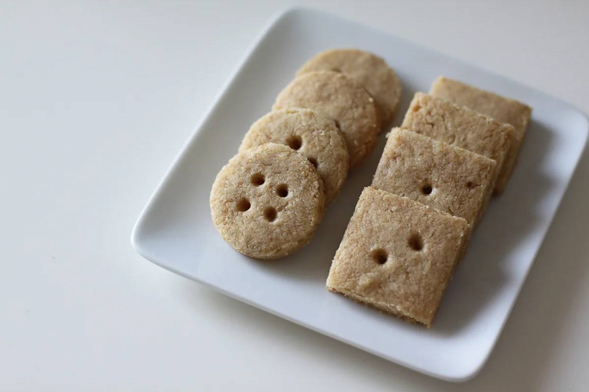 shortbread cookies i & iit-square in the kitchen