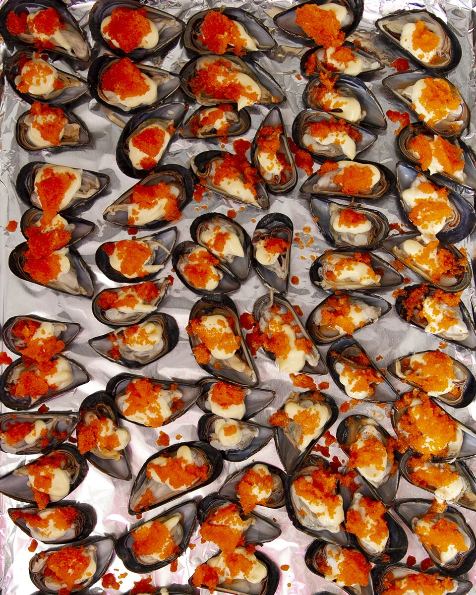 roasted mussels w/ mayo, capelin roe & srirachat-square in the kitchen