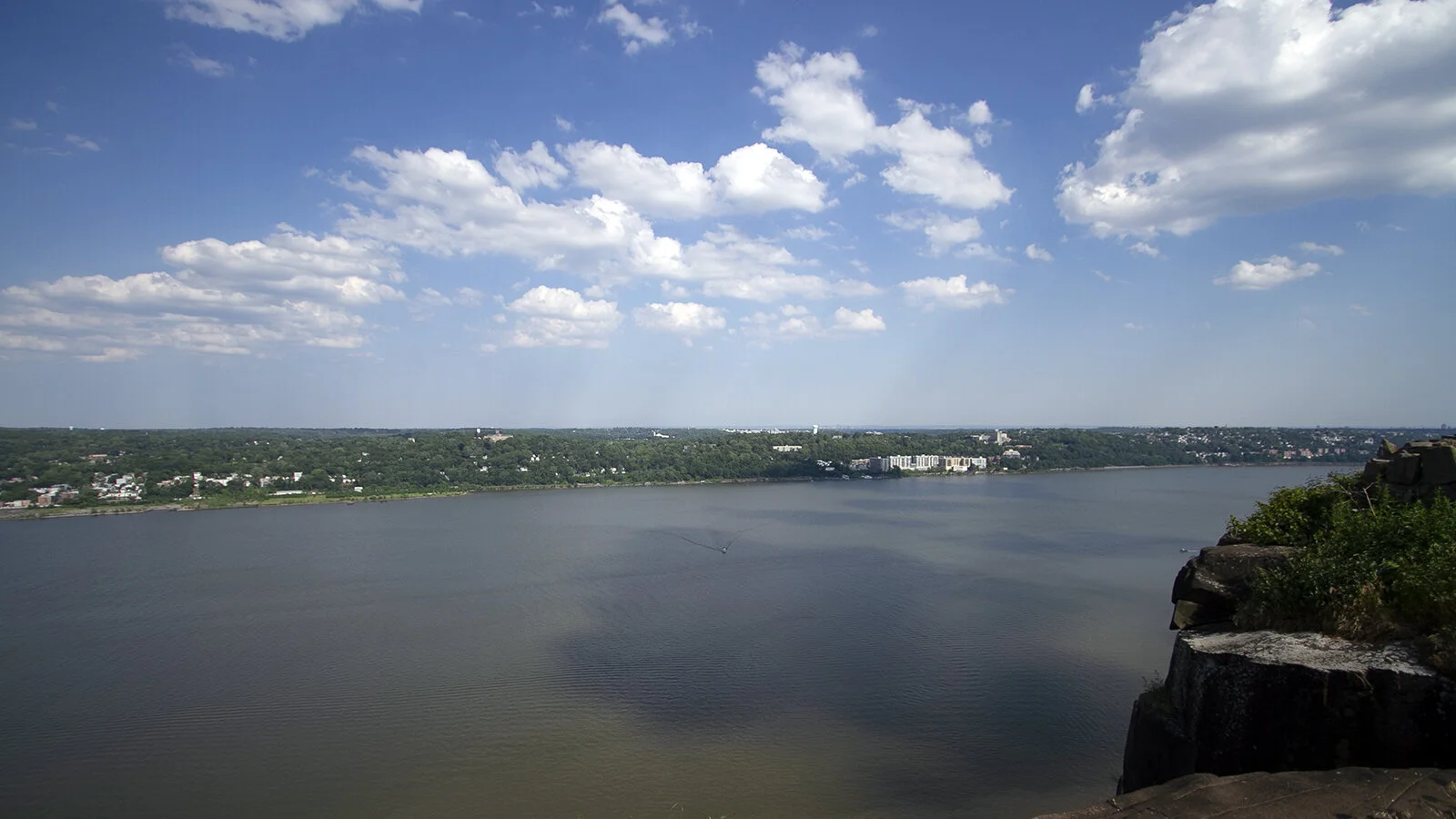 state line lookout, alpine, new jersey - june 2021t-square in the kitchen
