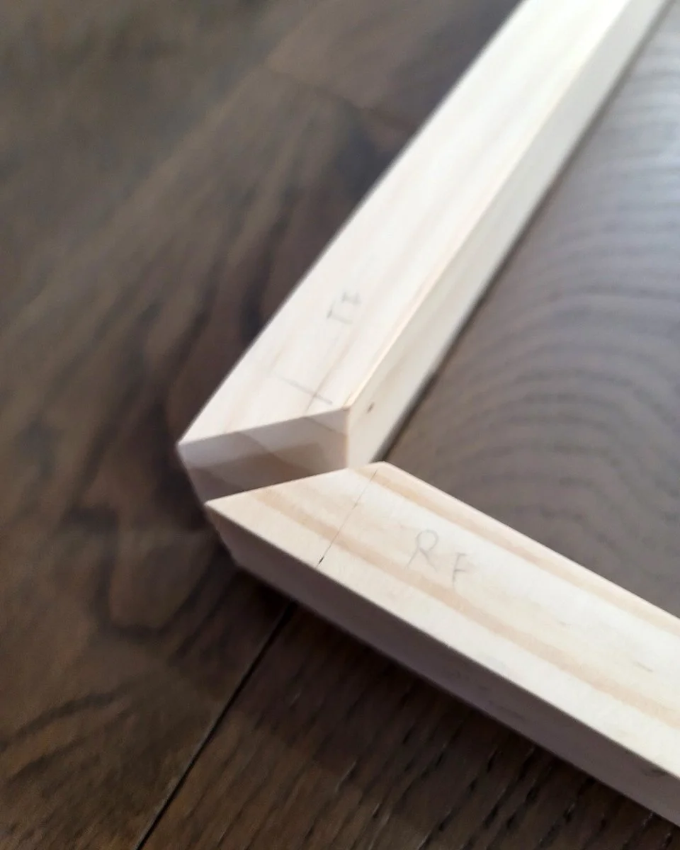 samsung frame tvt-square in the kitchen