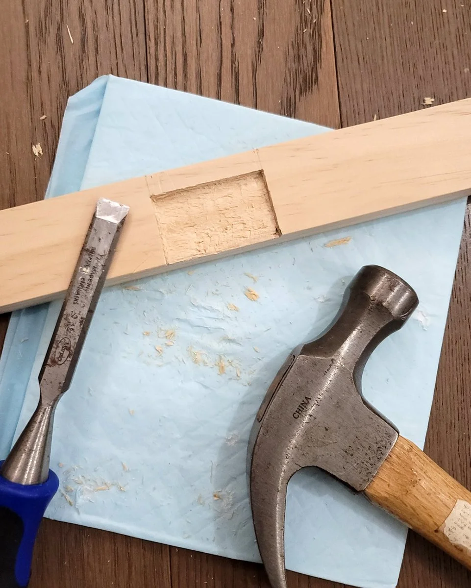 samsung frame tvt-square in the kitchen