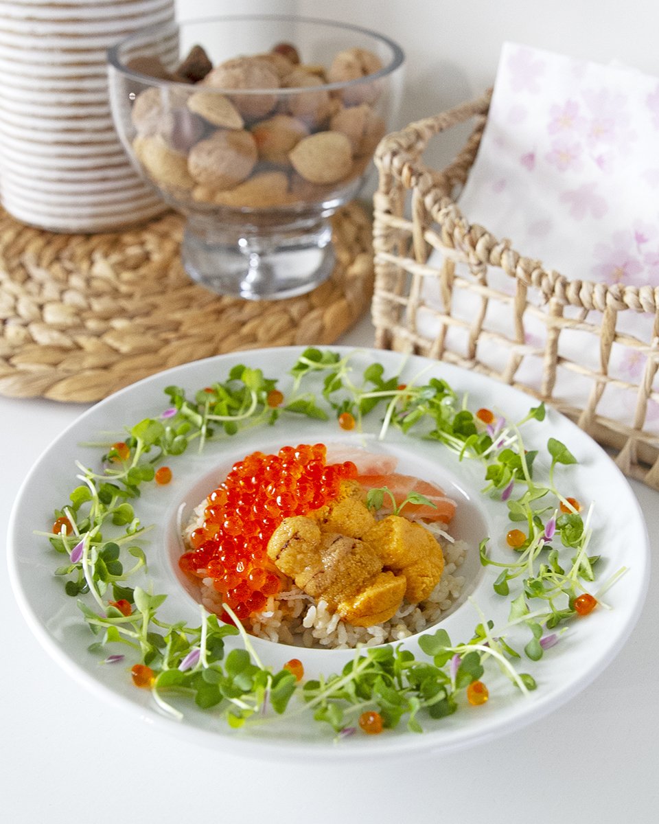 uni (sea urchin roe) ikura (salmon roe) don (over rice)t-square in the ...