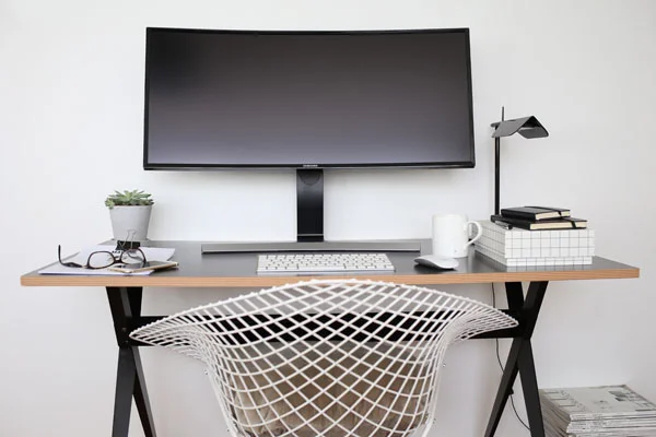The Wide View | Samsung Curved Monitor - Design Hunter