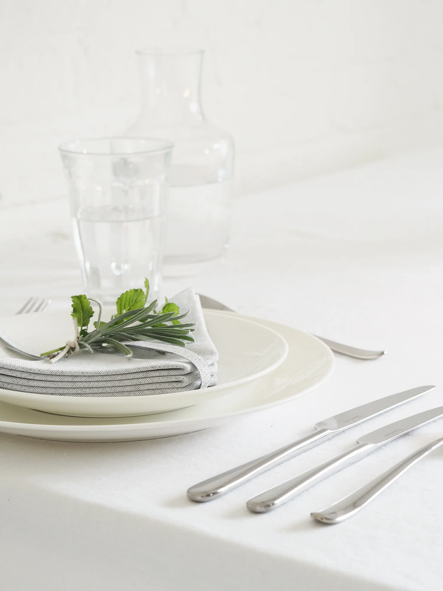 Cotswolds style | New cutlery designs from Robert Welch - Design Hunter