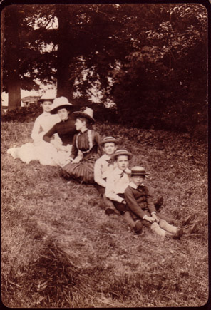 Six Generations — The Porter-Phelps-Huntington House Museum