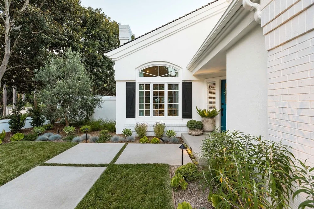 White on White — Living Gardens Landscape Design