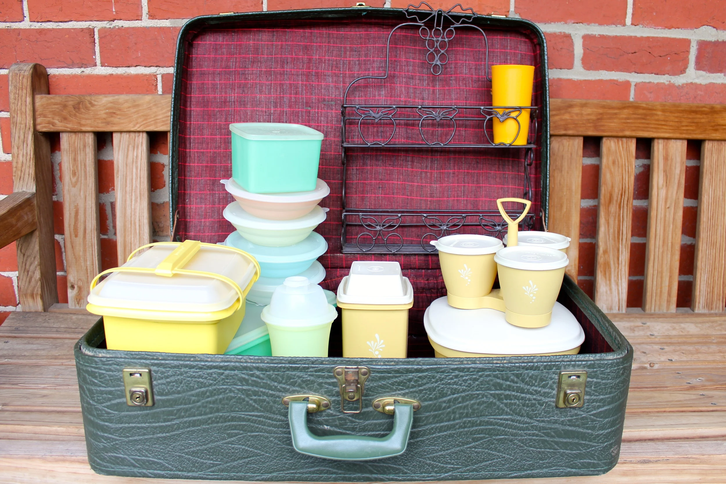 Tupperware — Retro Chick Blog — Retro Chick