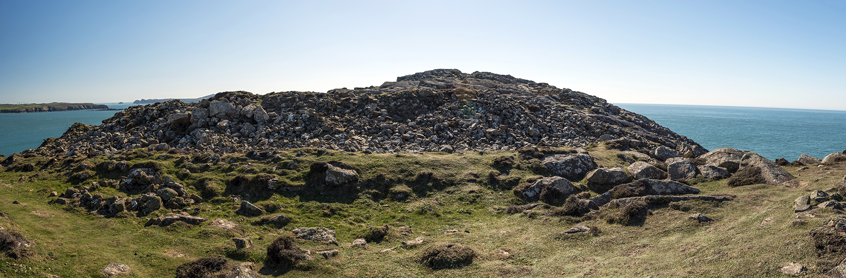 St David's Head Camp Iron Age promontory fort — Land Traces