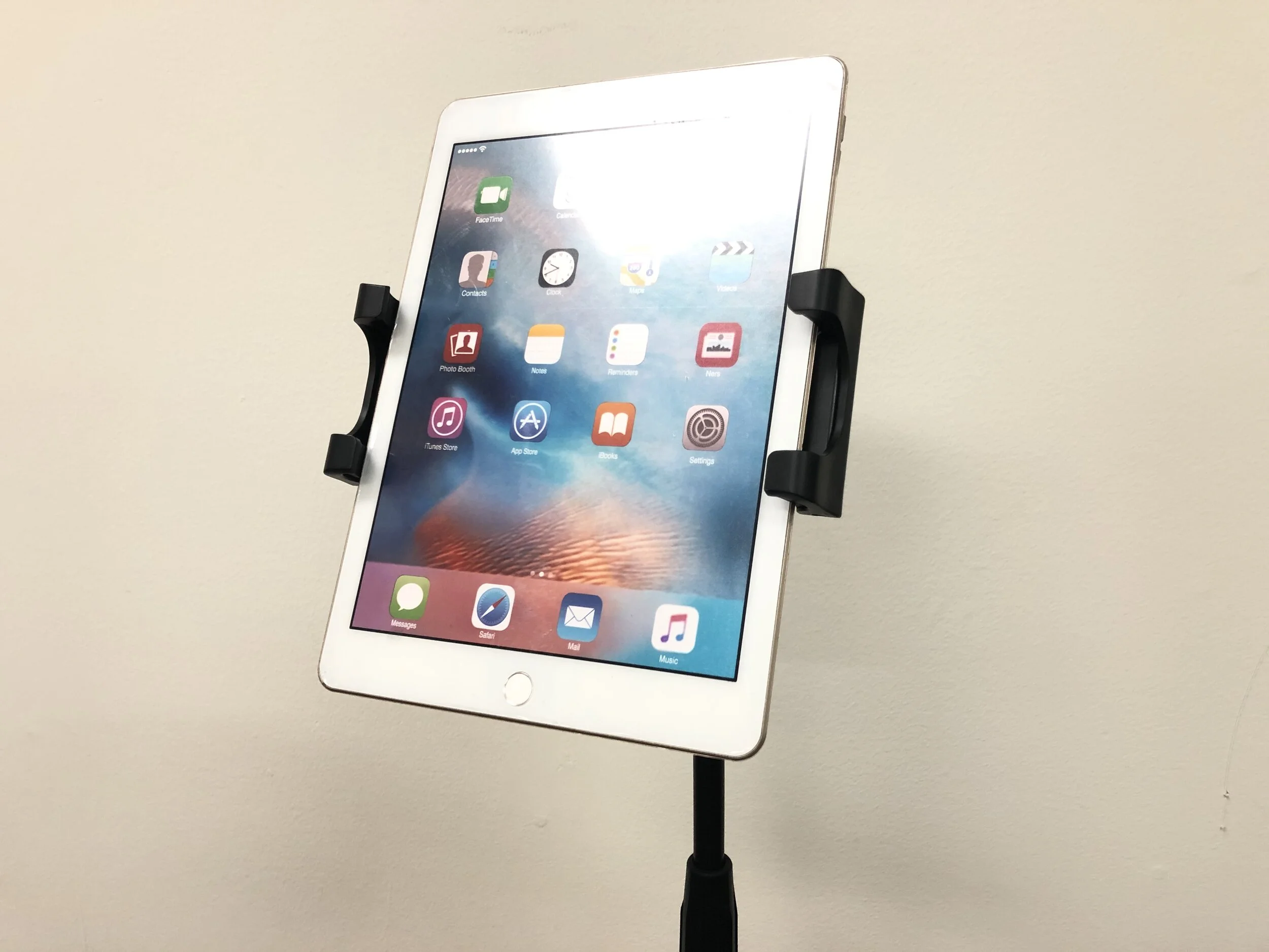 E-Device Holder for Smart Phone & Tablet — Peak Stands-The Best ...