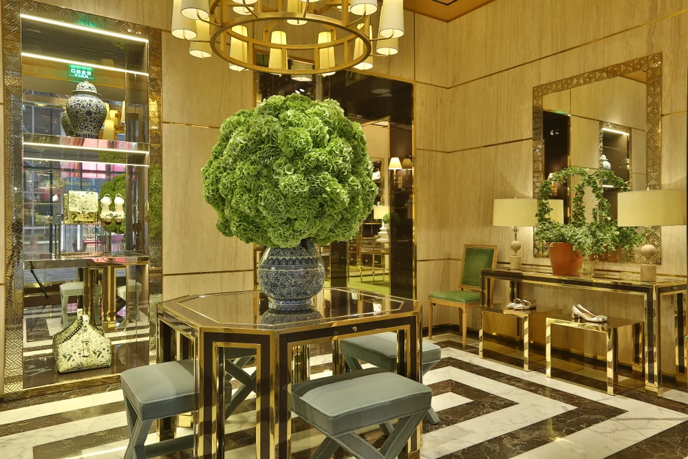 TORY BURCH — O’Neil Langan Architects
