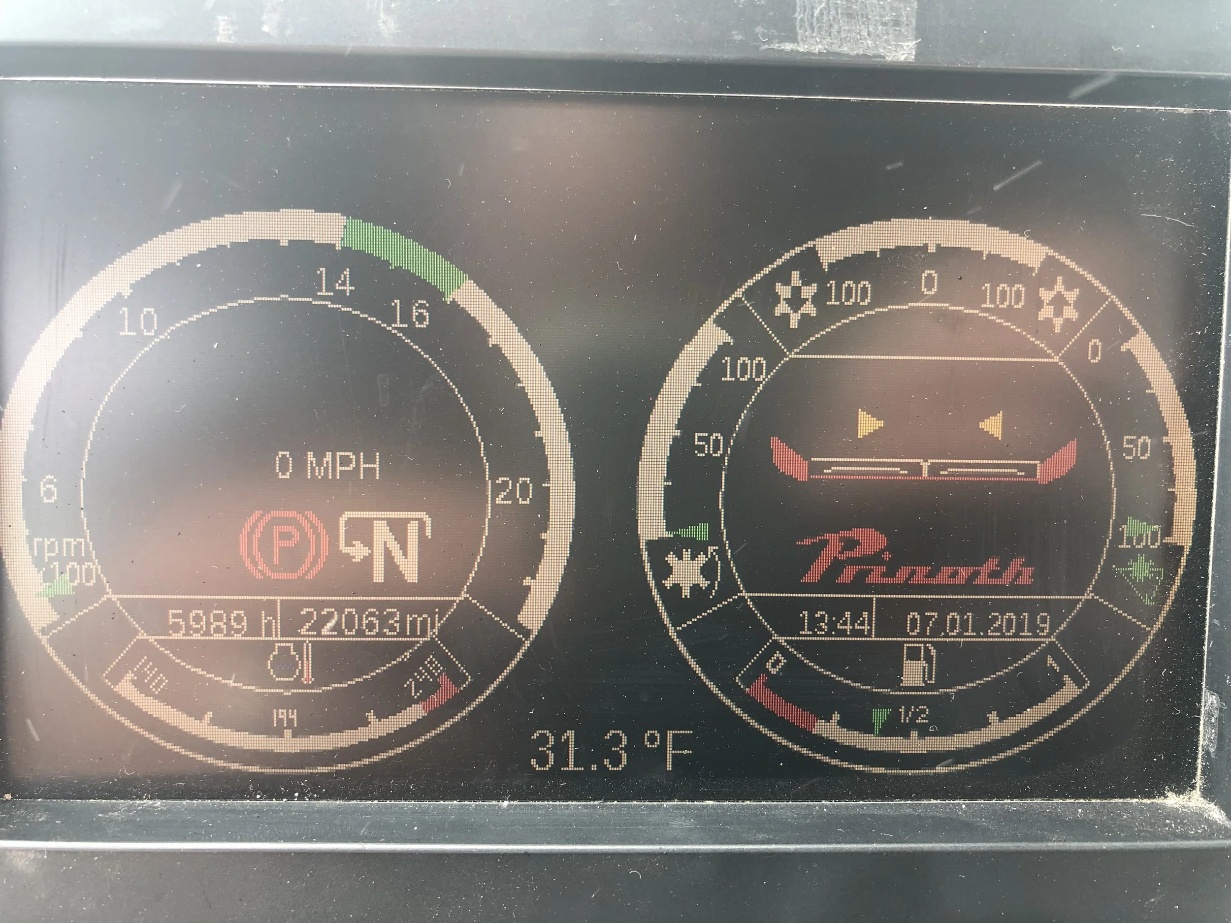2014 Bison S with 5989 hours — Mountain States Snowcats