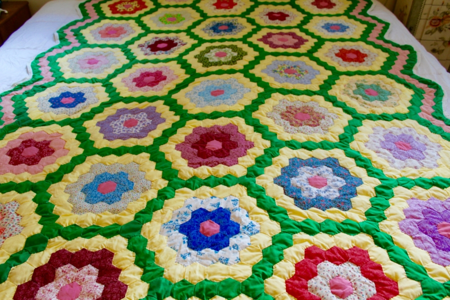 Yellow and Green Grandmother's Flower Garden Quilt — Kentucky Life ...