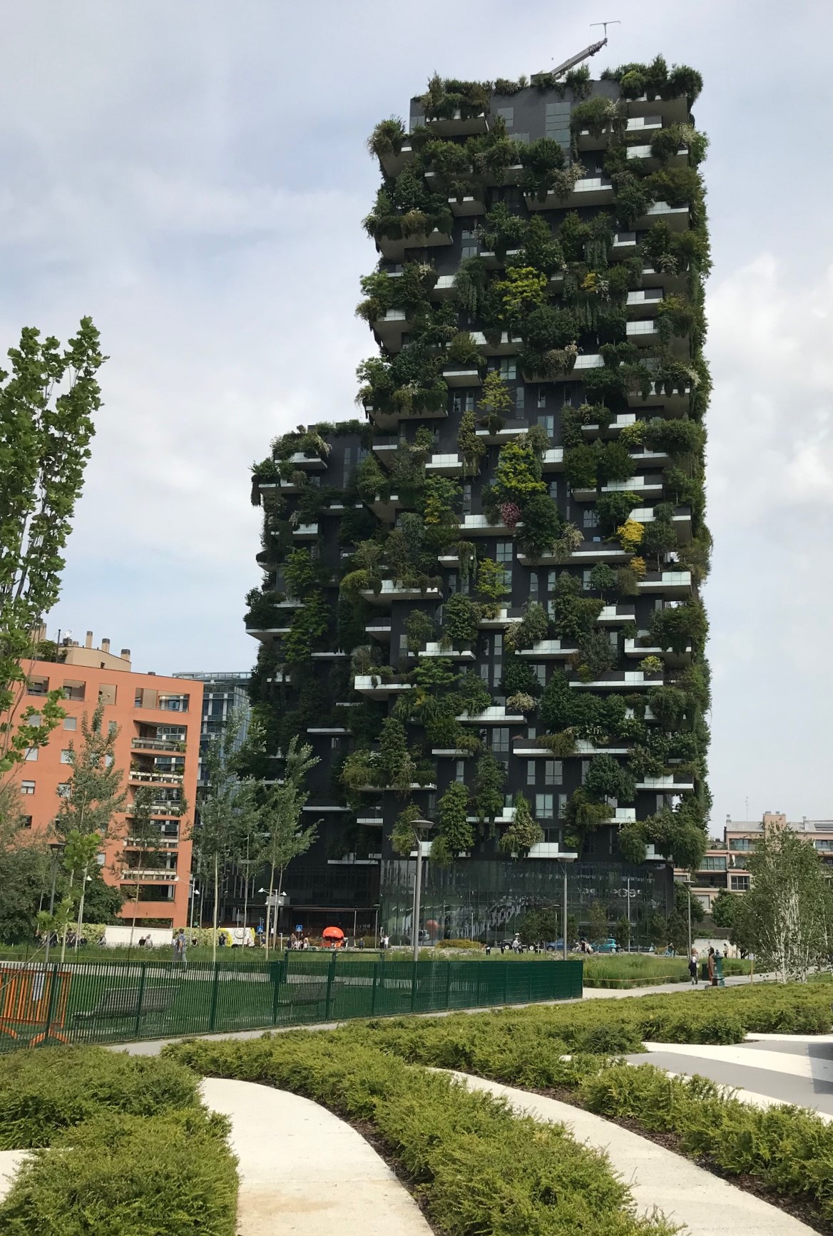 The Living Buildings in Milan — Travellin' Knitter