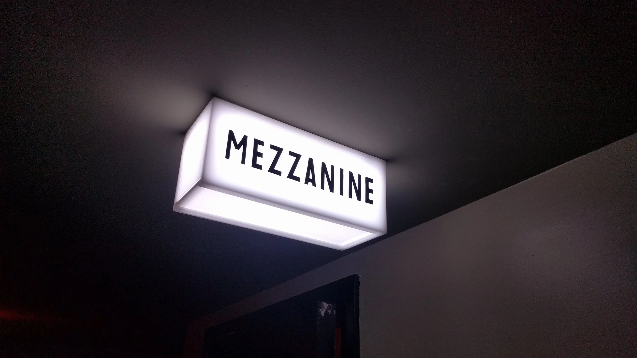 Signs Banners - Vinyl Lettering | NOLA Sign Shop