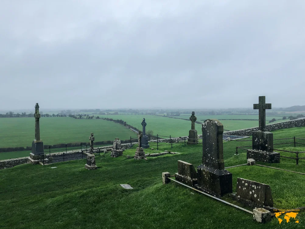 EXPLORE THE ROCK OF CASHEL, IRELAND — THE TRAVELING GINGER