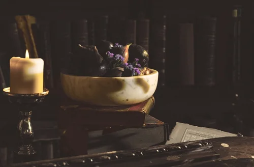 SET DECORATOR | PROP STYLING — KRISTIN PAQUETTE