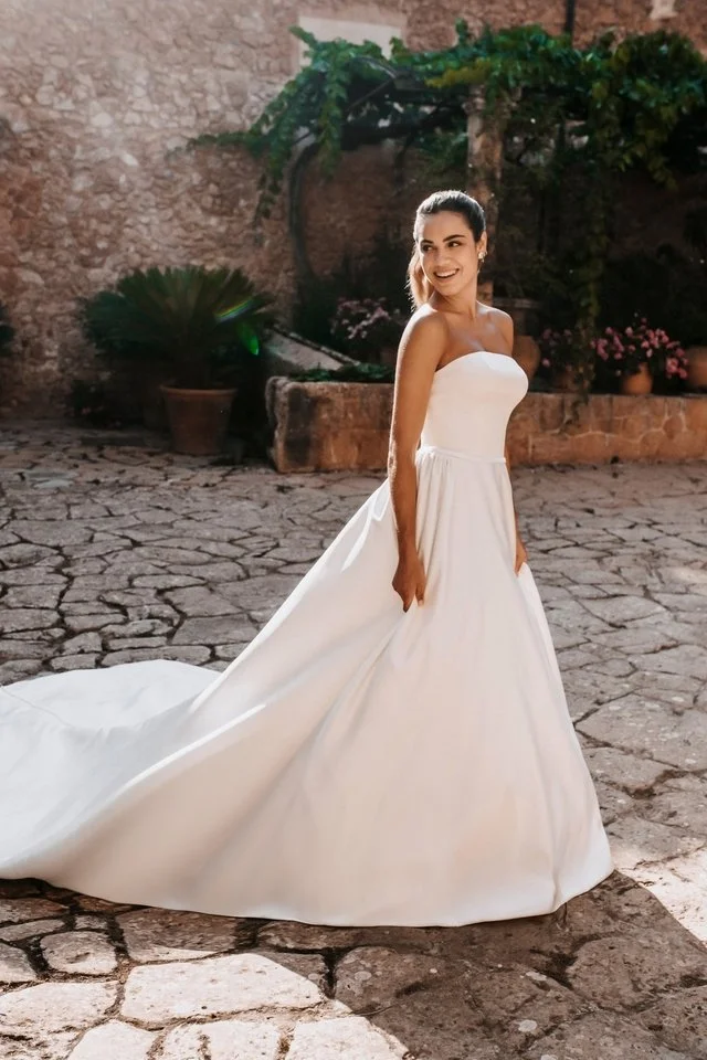 Allure — Admiring Glances