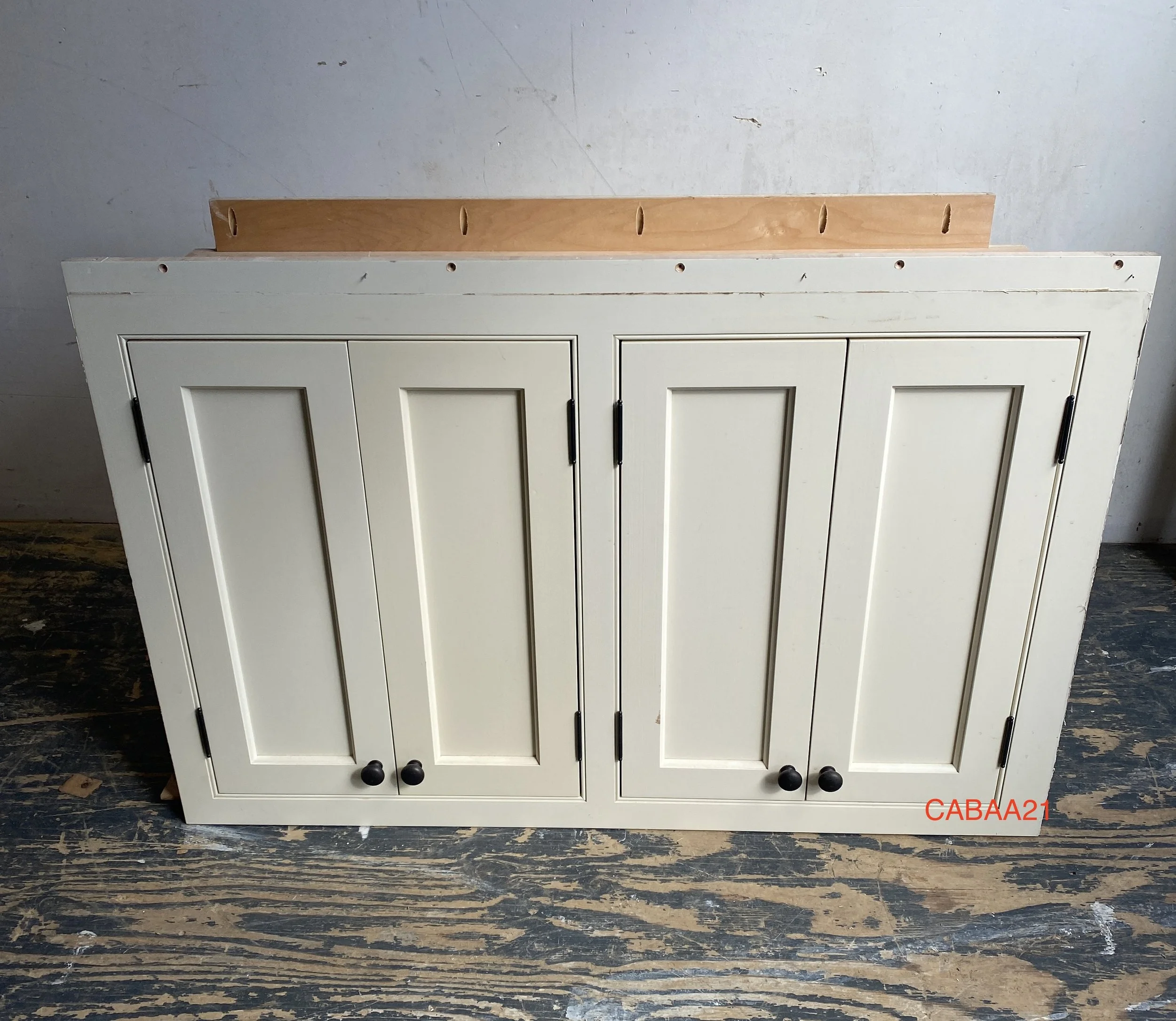 Triple Crown Cabinet and Millwork Kitchen Cabinets W515 — Upcycle