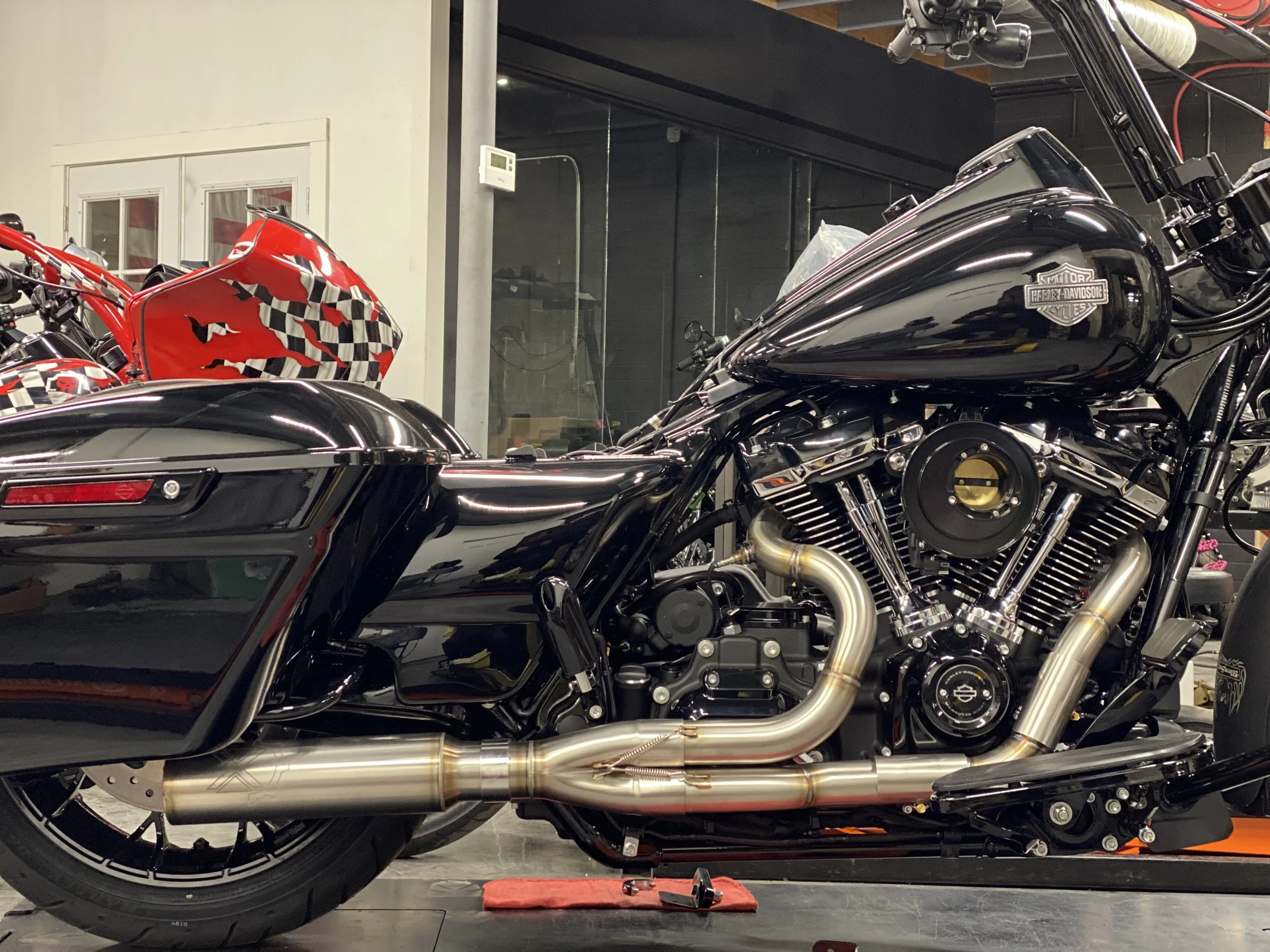 Touring/Bagger Performance Exhaust — FXR Division