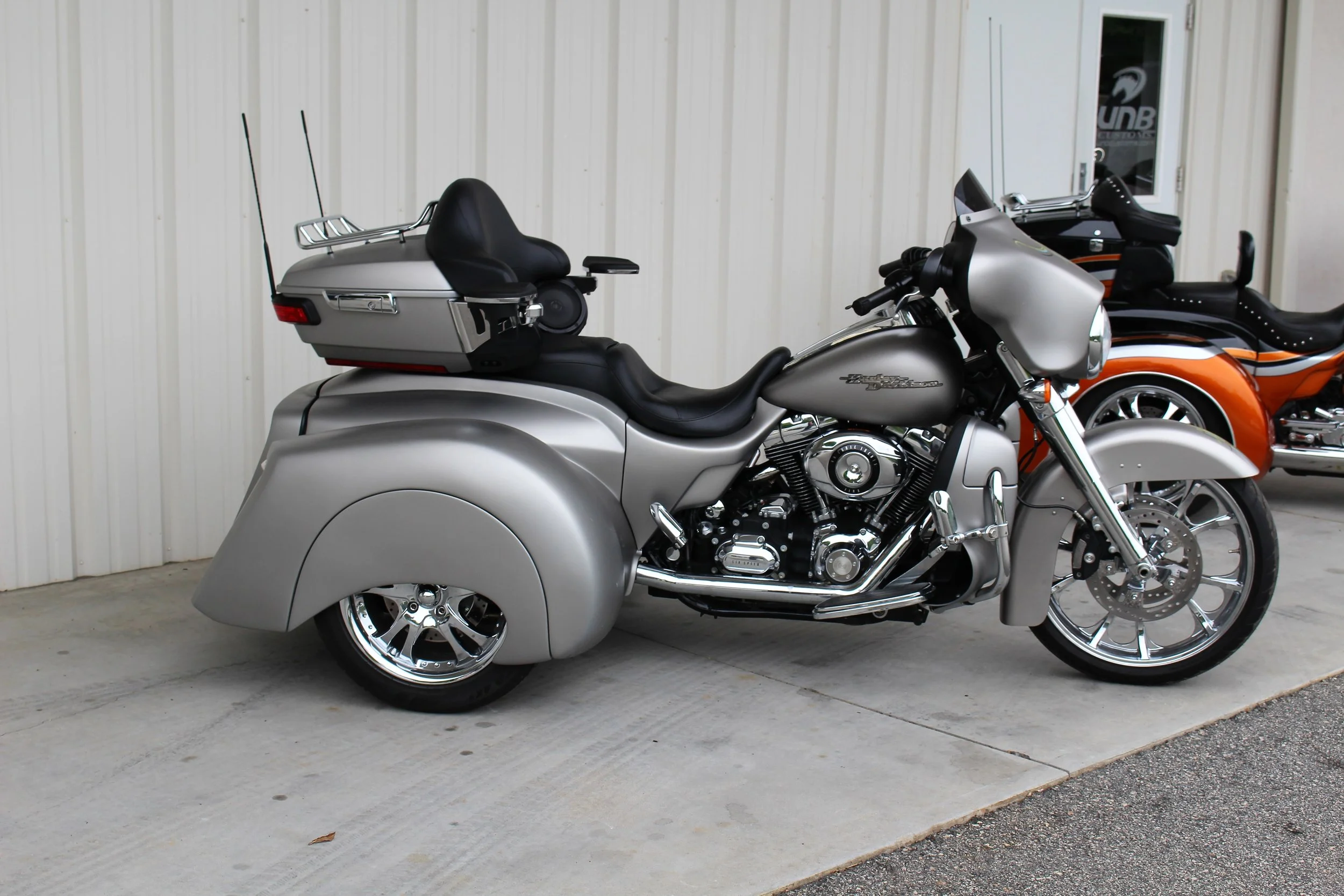 The Transformer: Purpose Built For Harley Davidson Touring Bikes — UNB ...