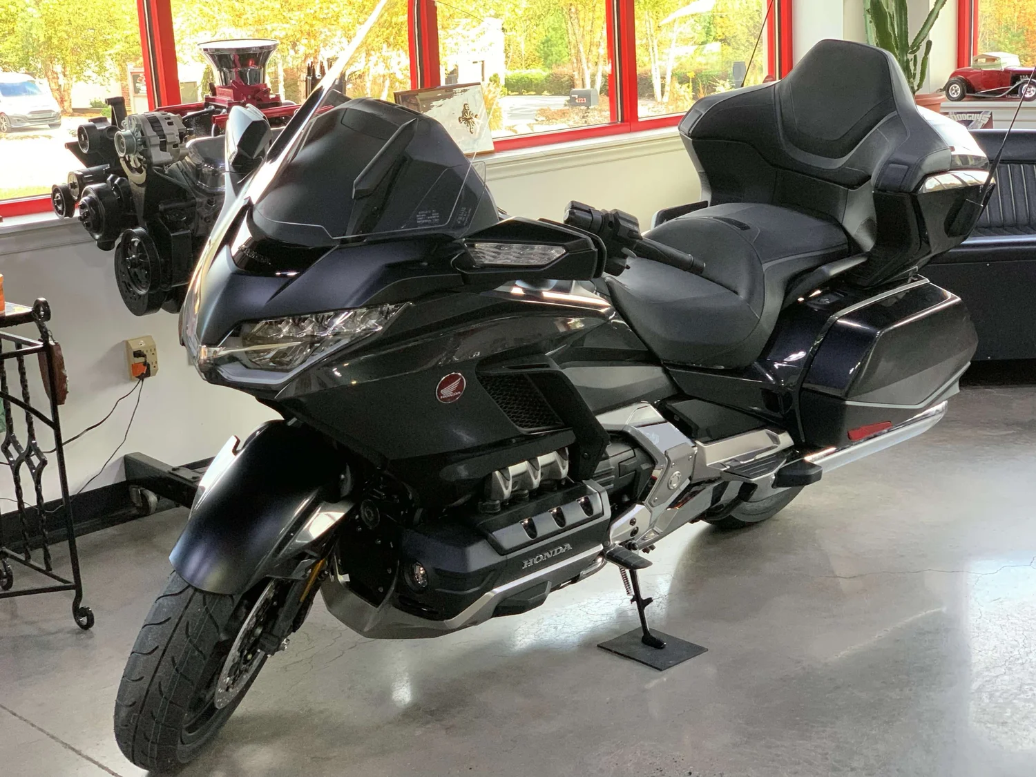 The NEW Yellow Goldwing Trike! A Custom Automatic Goldwing Custom ...