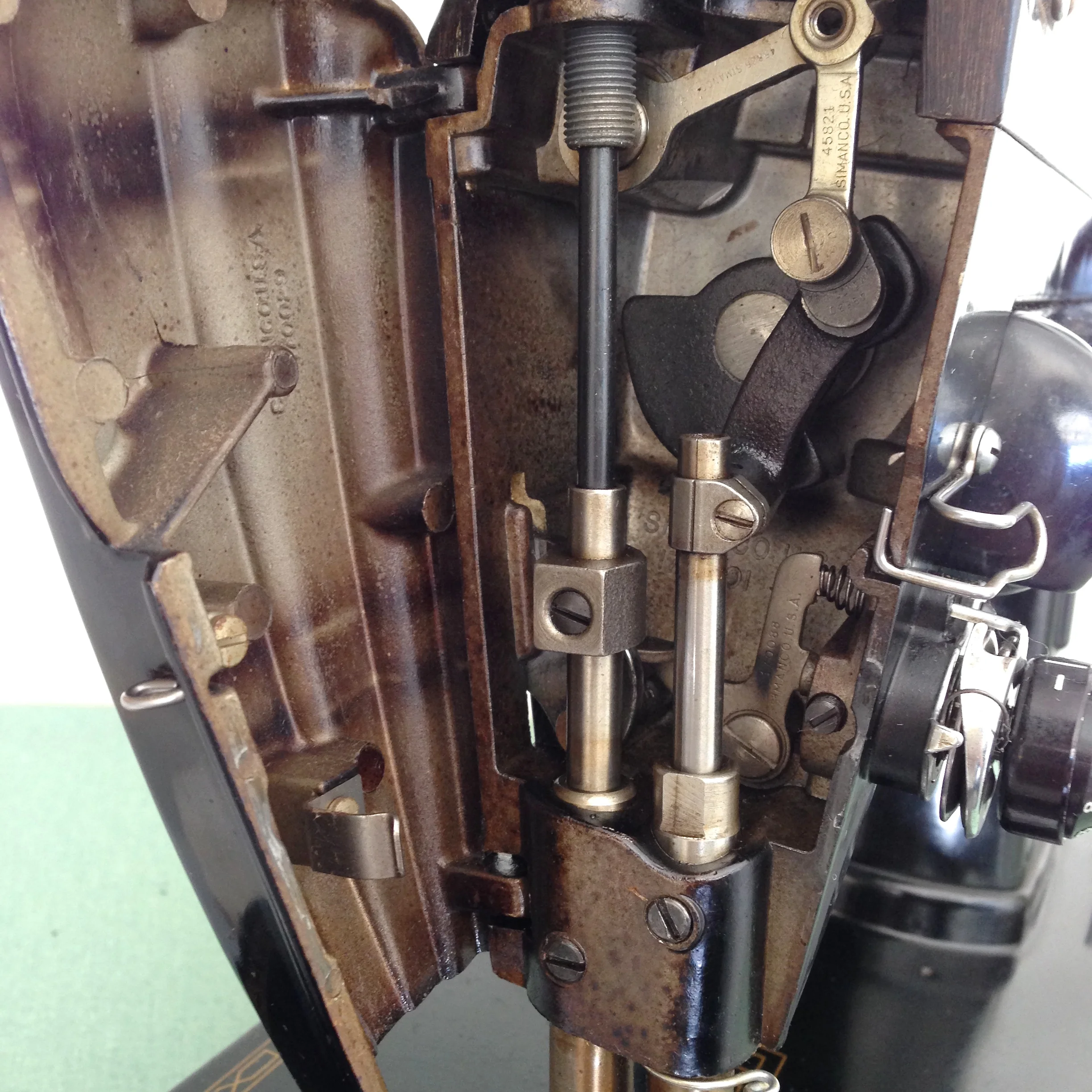 Singer 301a Review — Ashley and the Noisemakers