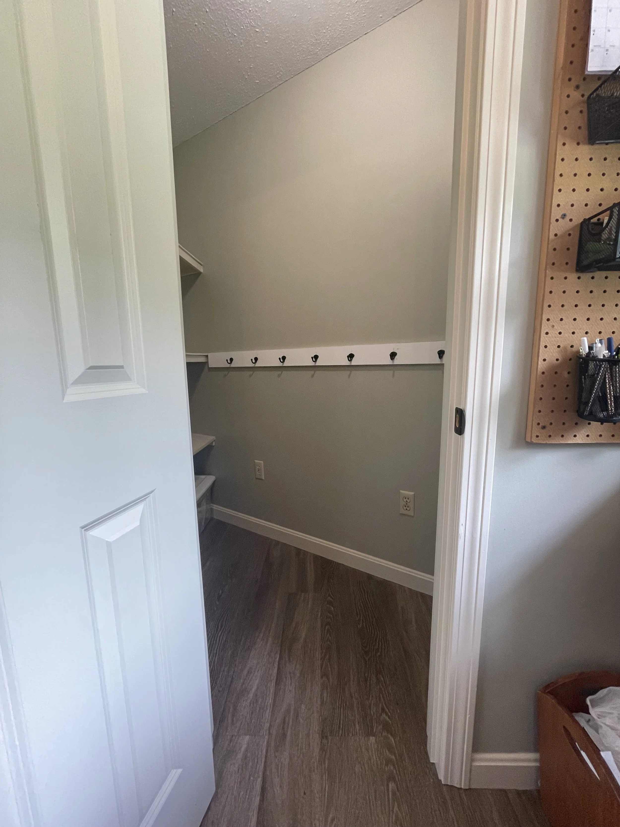 Organizing an Office/Craft Closet & Free Printable Labels — Delightful ...