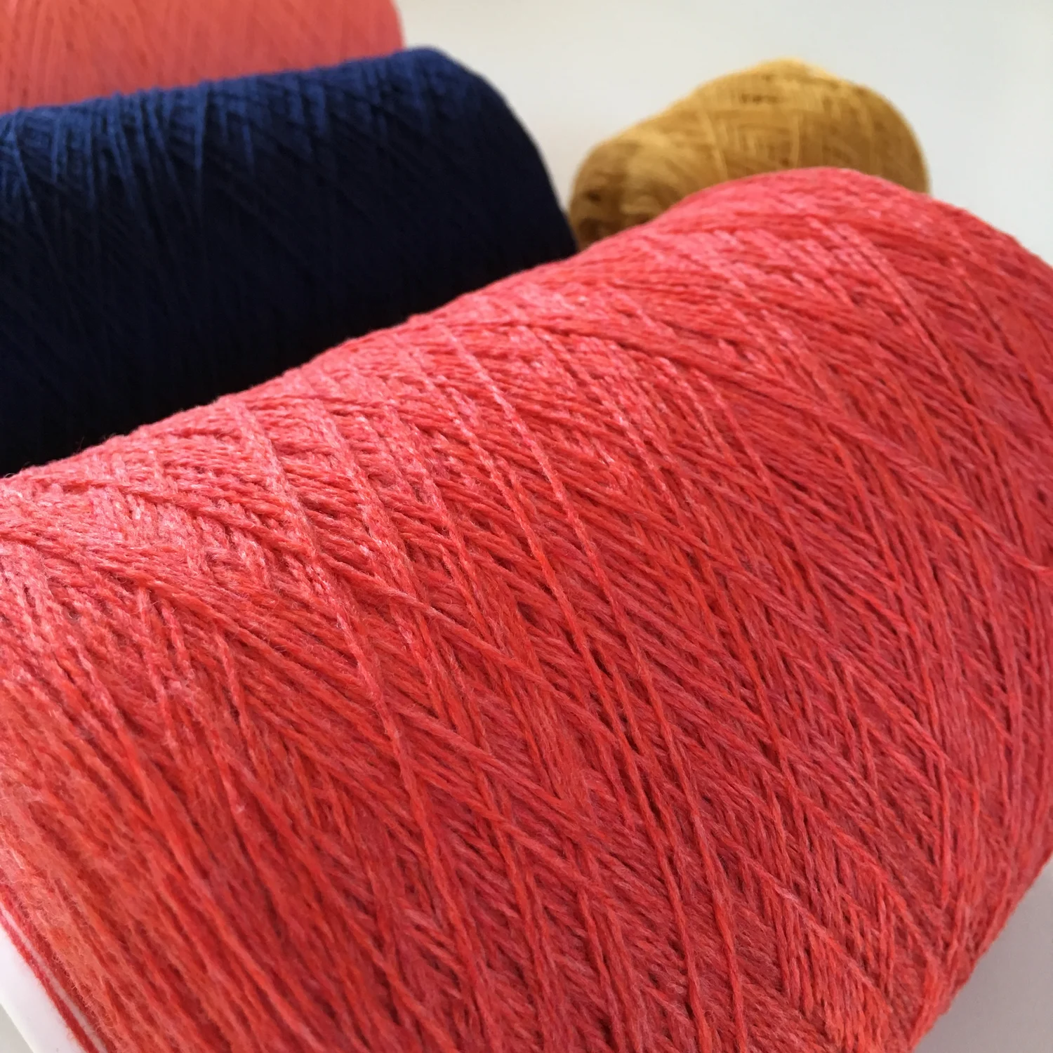 How to Make a Wool Pom Pom Hat — Collingwood-Norris