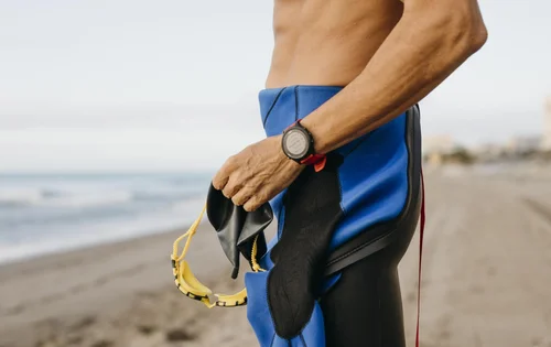 Best Swim Lap Counter Devices for Swimmers — Train Daly
