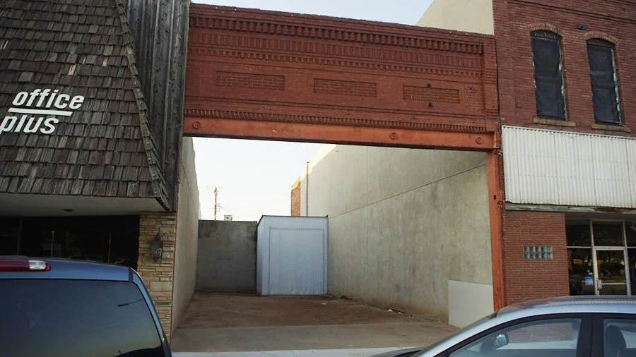 19 Things You Can Do With a Roofless Building or an Empty Lot