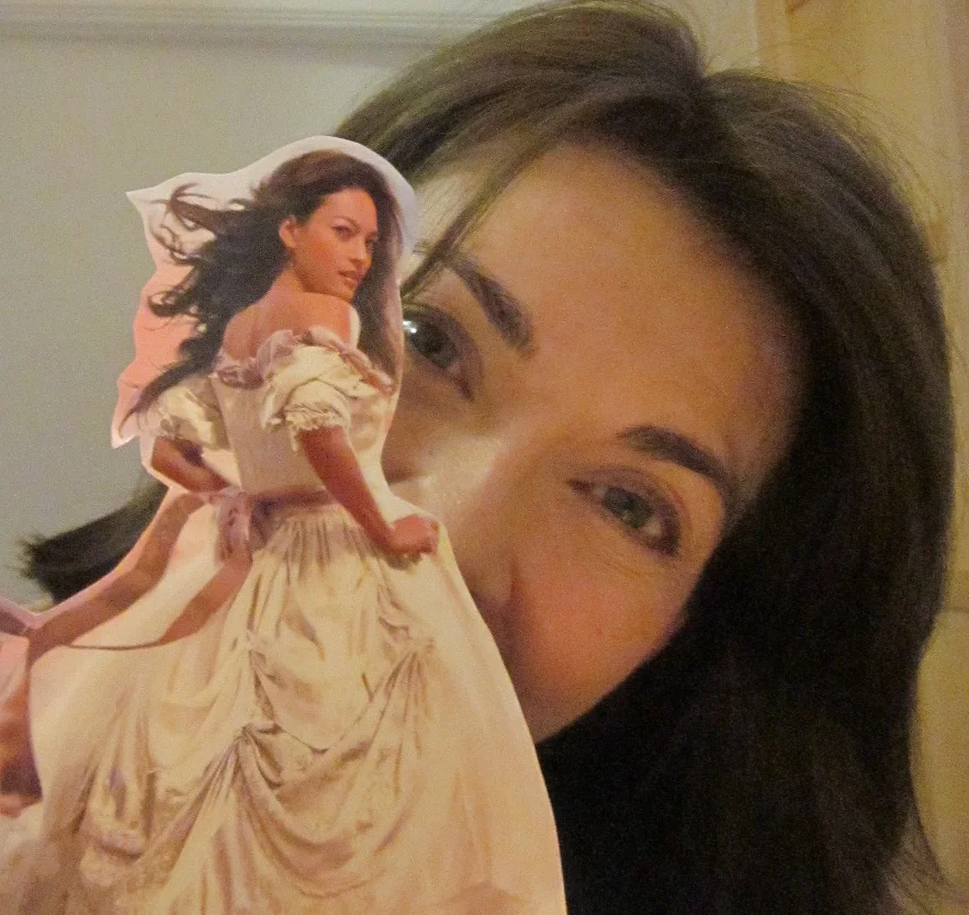 Charlotte Goes Exploring — Susanne Lord