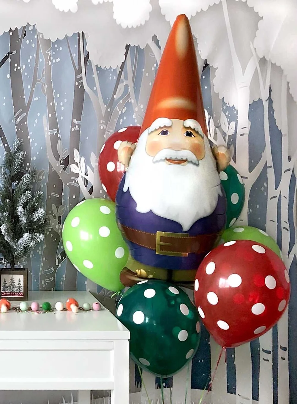 How to Plan the Cutest Gnome Party (from the decorations to the super ...