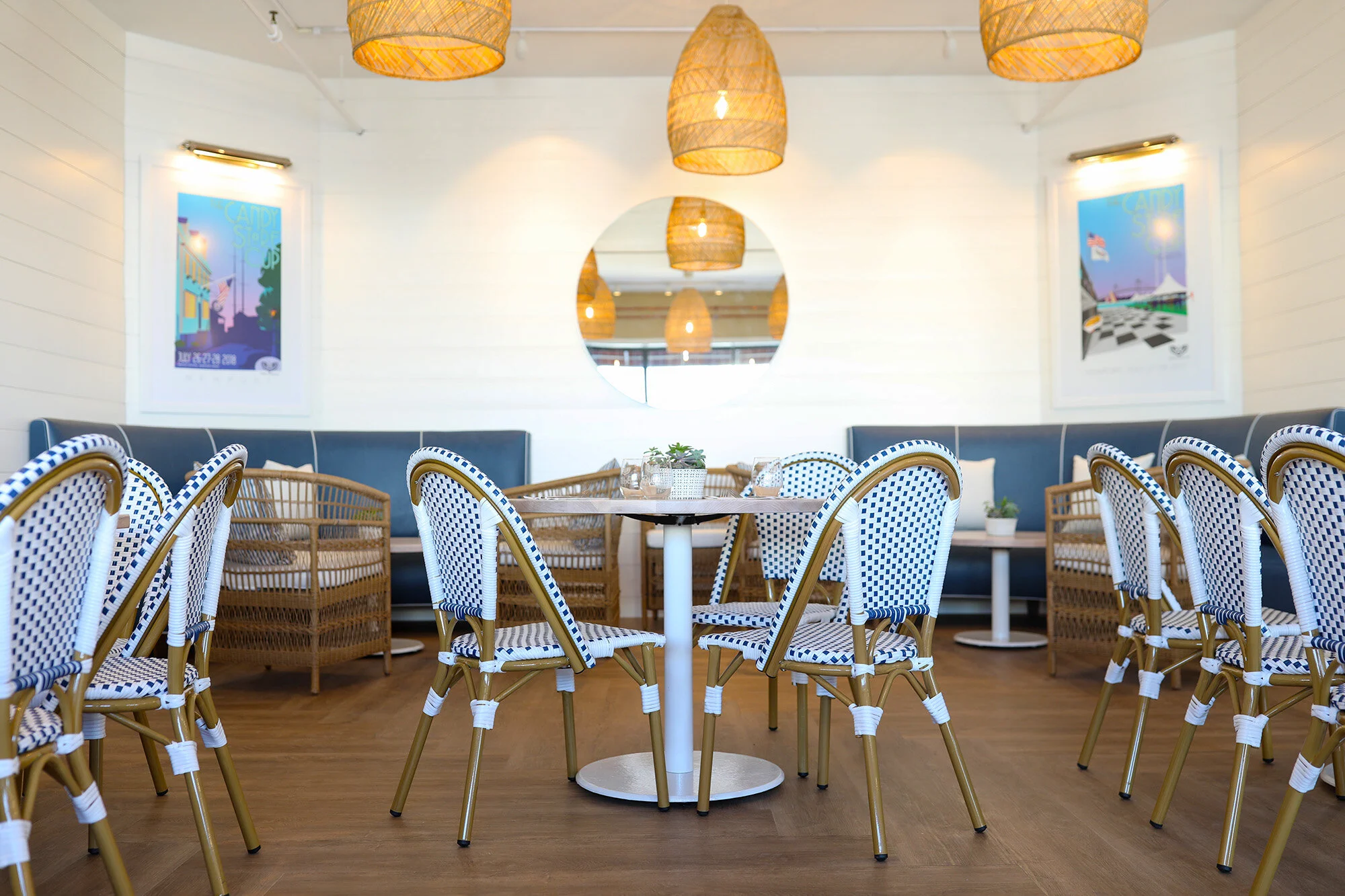 Belle's Cafe at Newport Shipyard - Dockside Dining - Breakfast & lunch ...