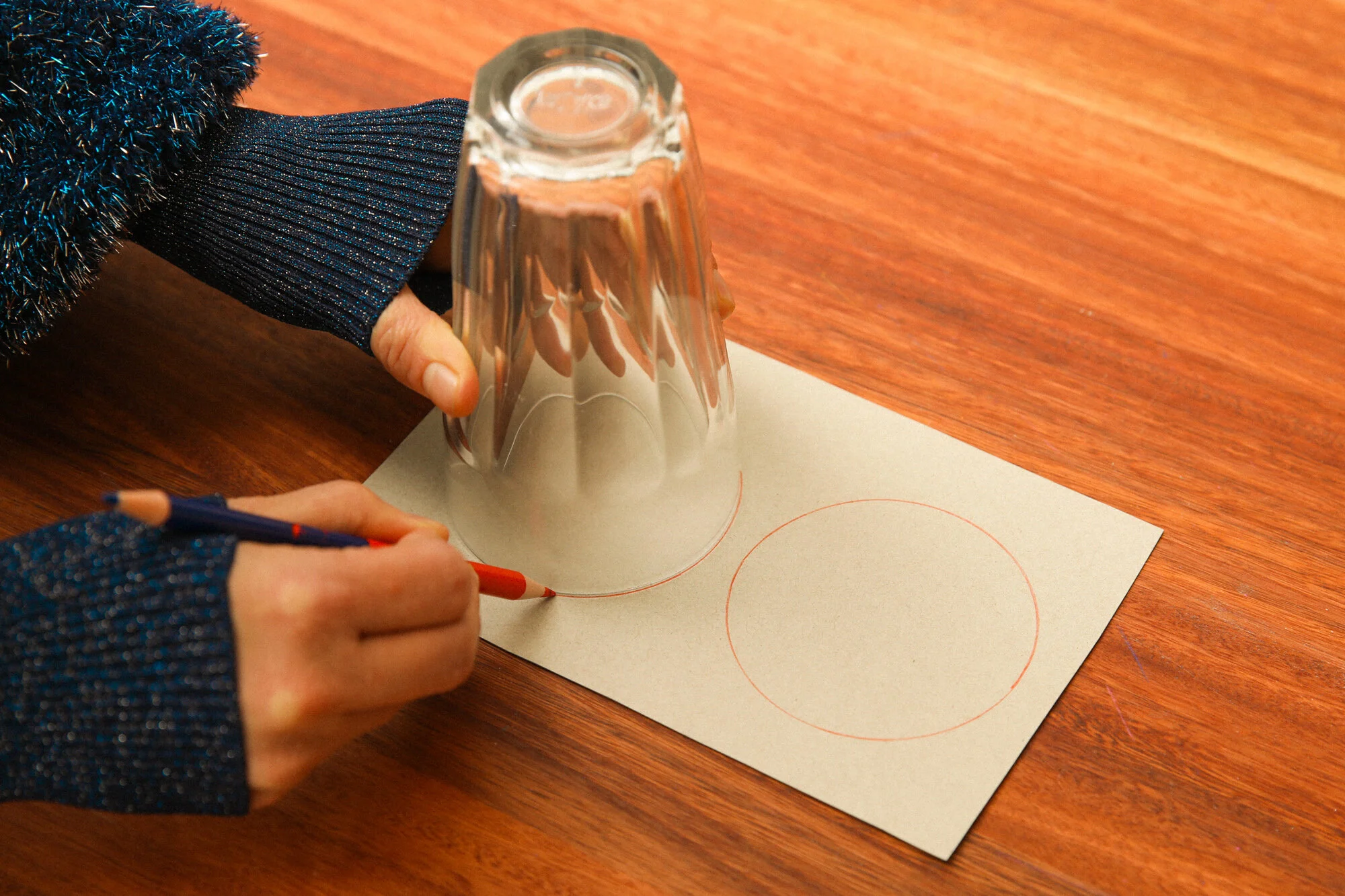 APPLE POM POMS — FURRY LITTLE PEACH