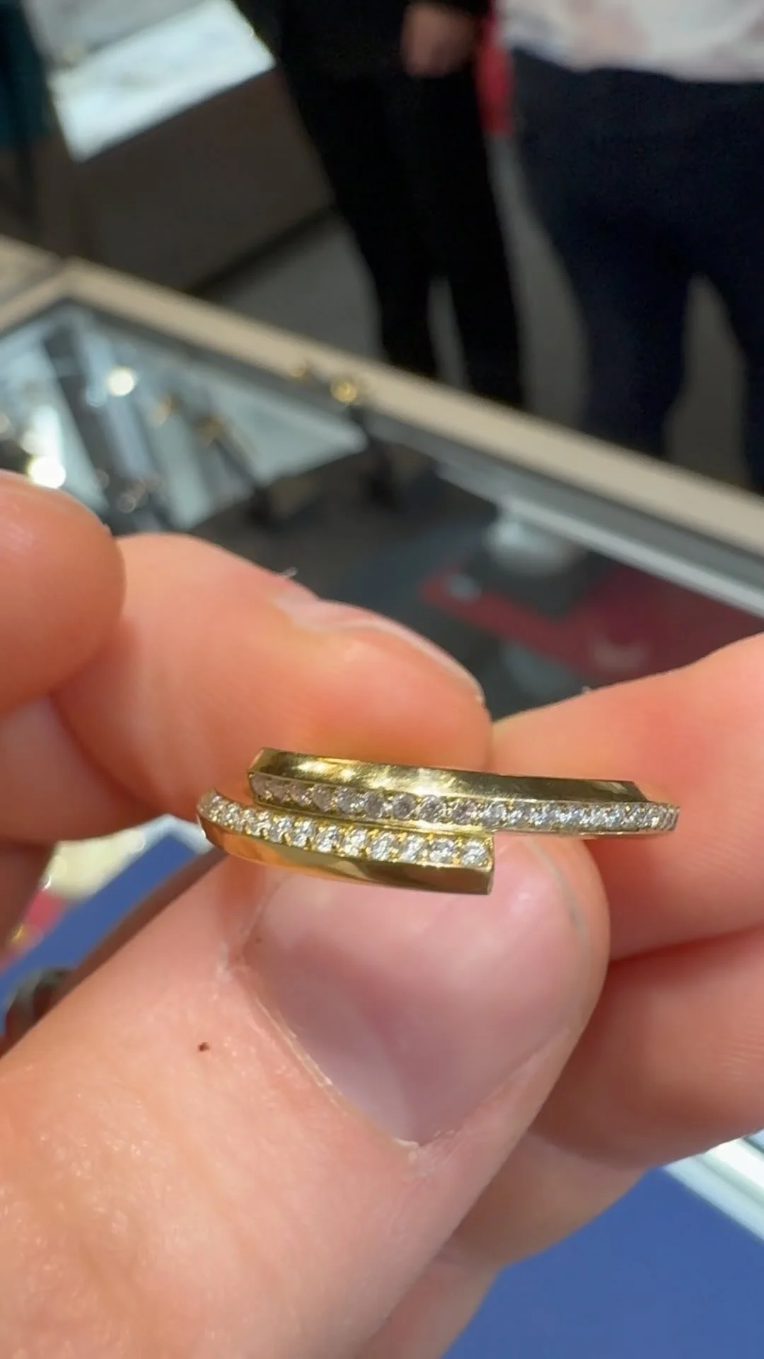 Hamish T Dobbie - Award Winning UK Silversmith