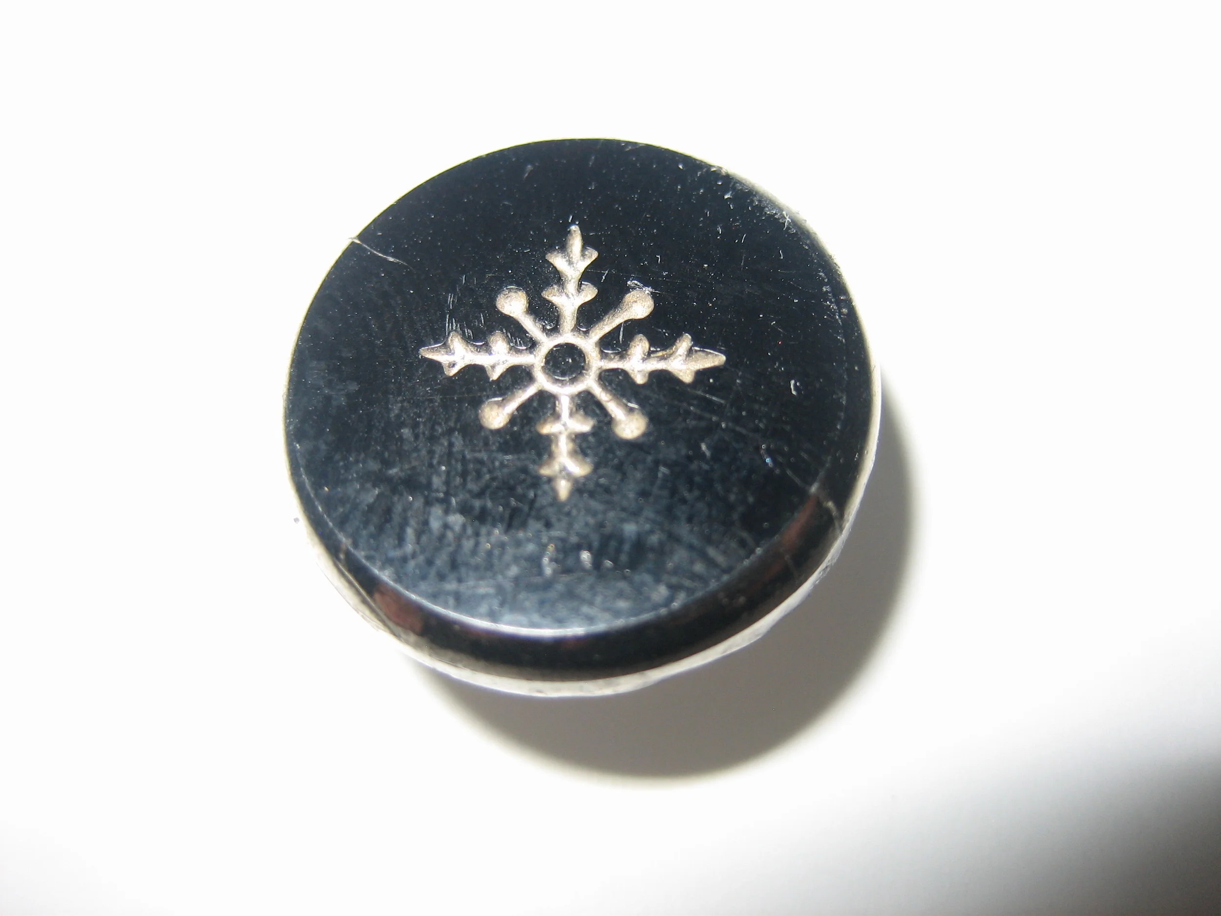 Black Glass — 183 Vintage Buttons