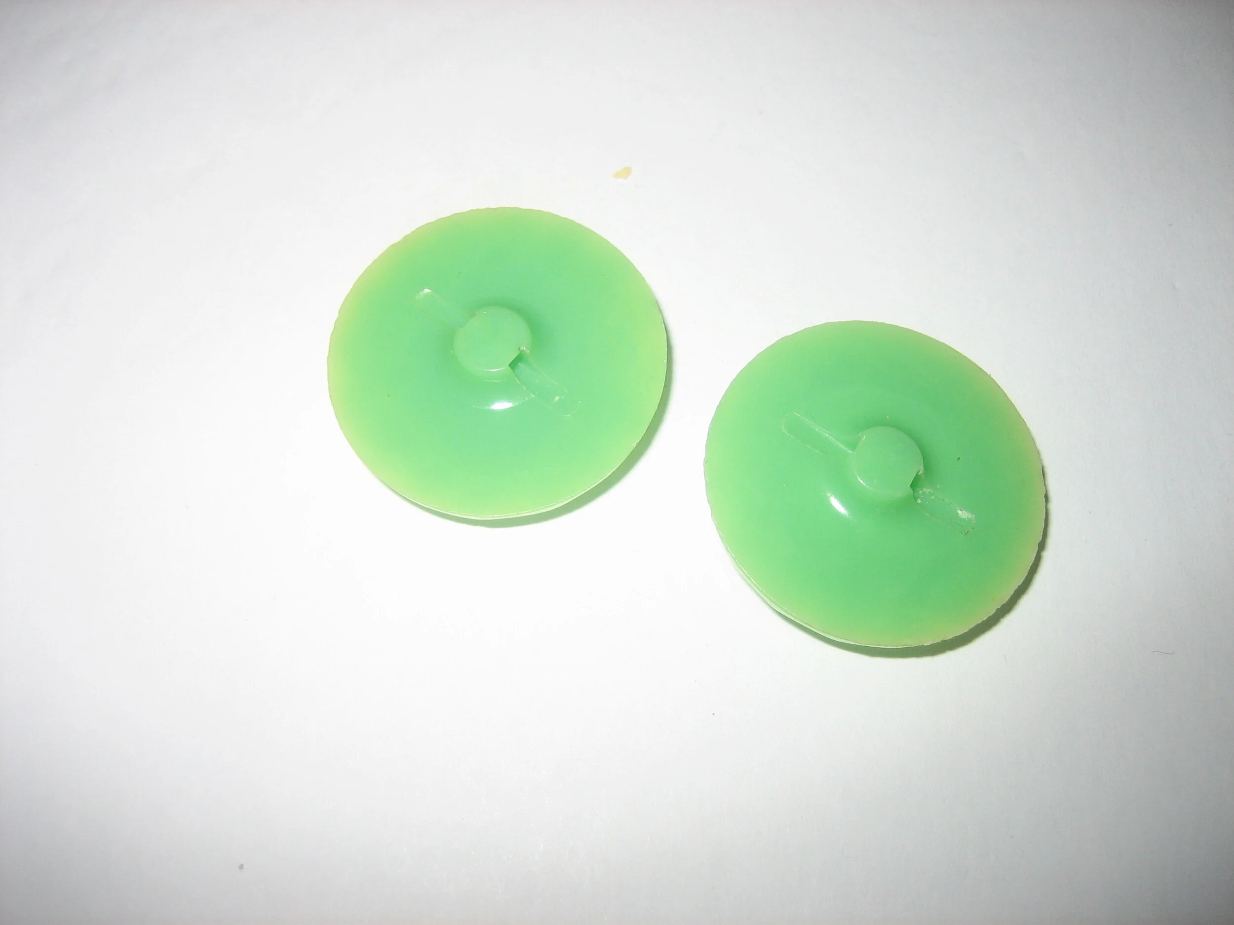 Bakelite — 183 Vintage Buttons