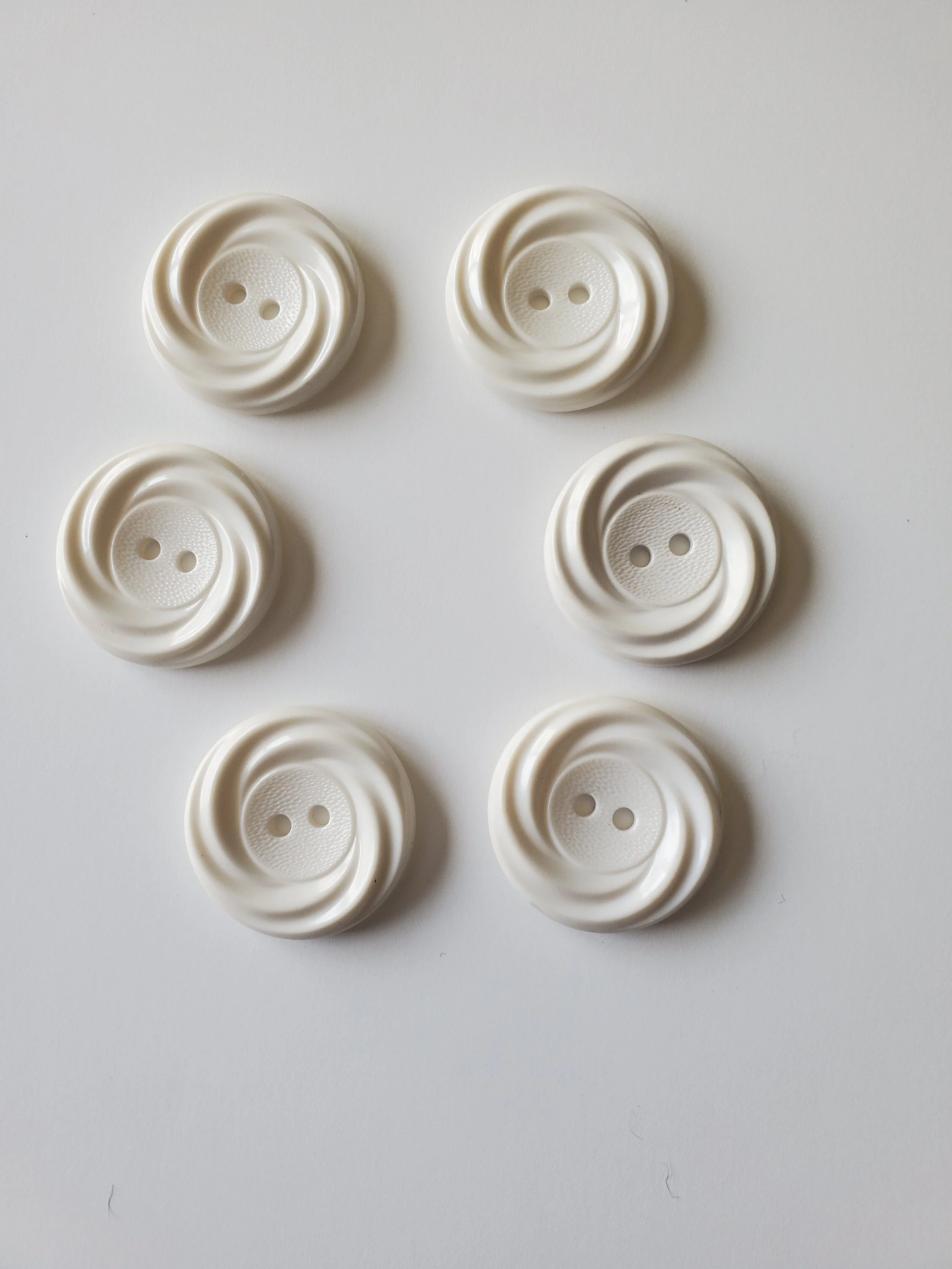 Midcentury Plastics/Colt Manufacturing — 183 Vintage Buttons