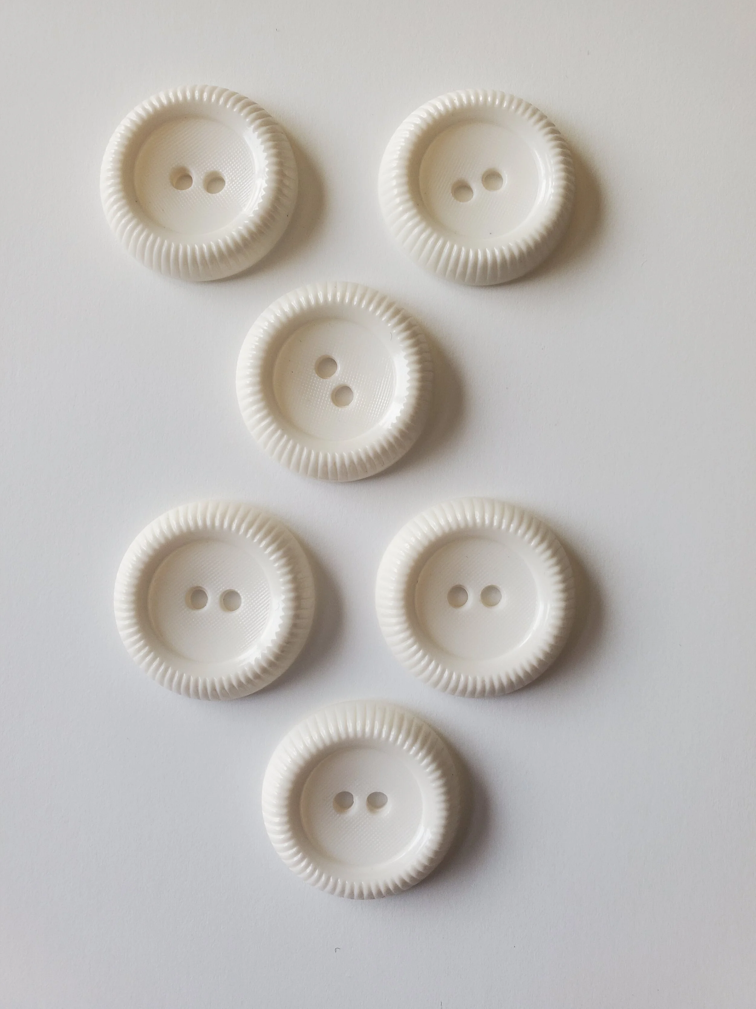 Midcentury Plastics/Colt Manufacturing — 183 Vintage Buttons