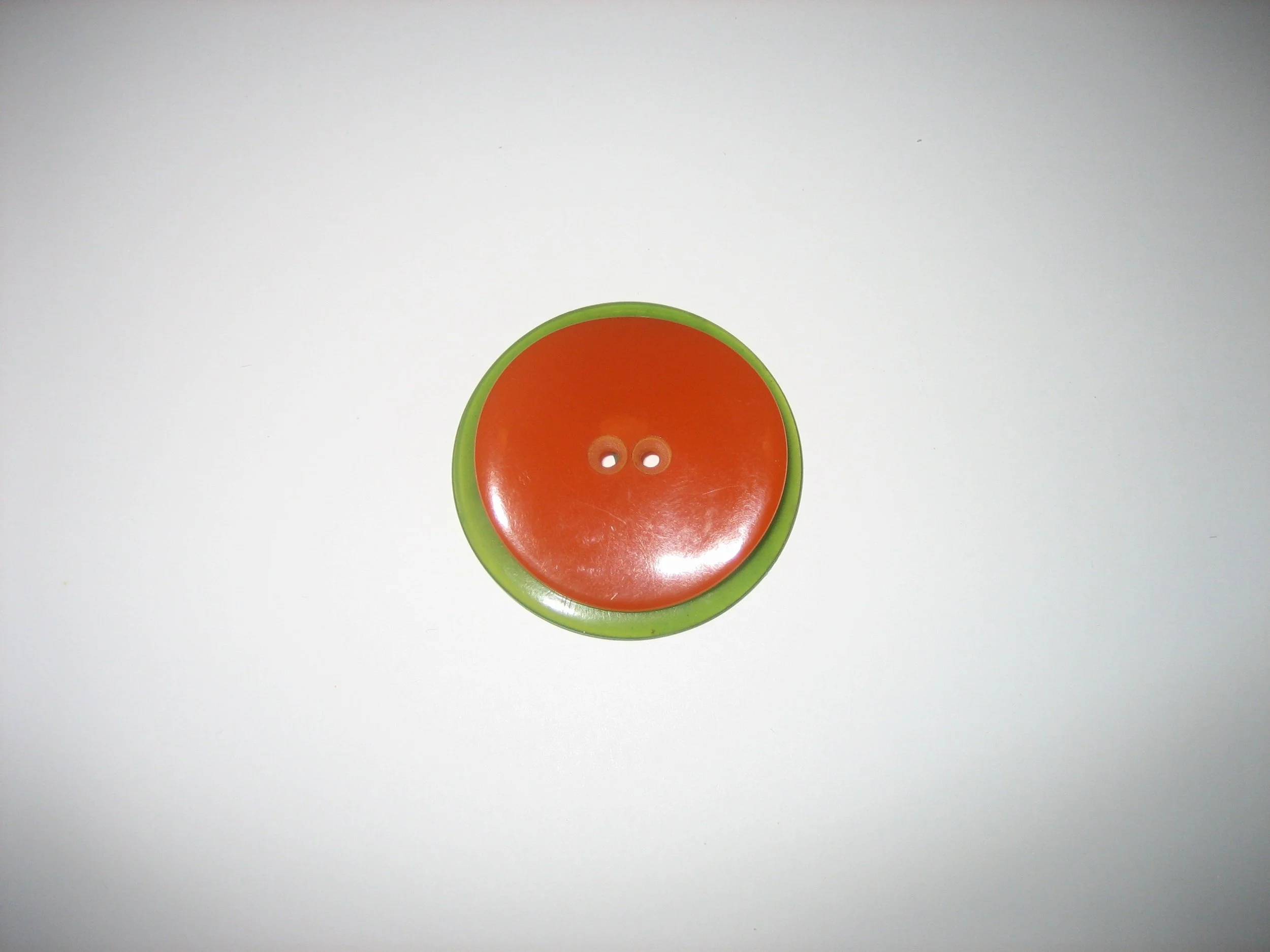 Bakelite — 183 Vintage Buttons
