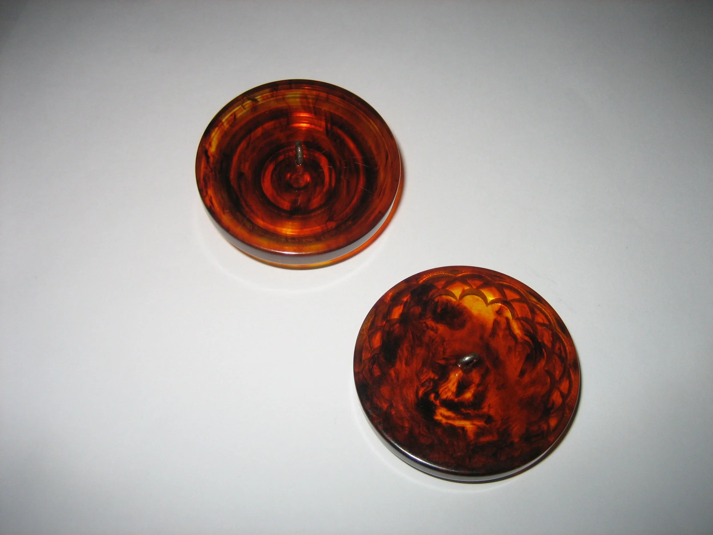 Bakelite — 183 Vintage Buttons